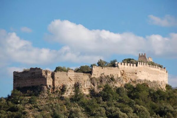 Diputación reactiva el proyecto para hacer visitable el Castillo de Corbera