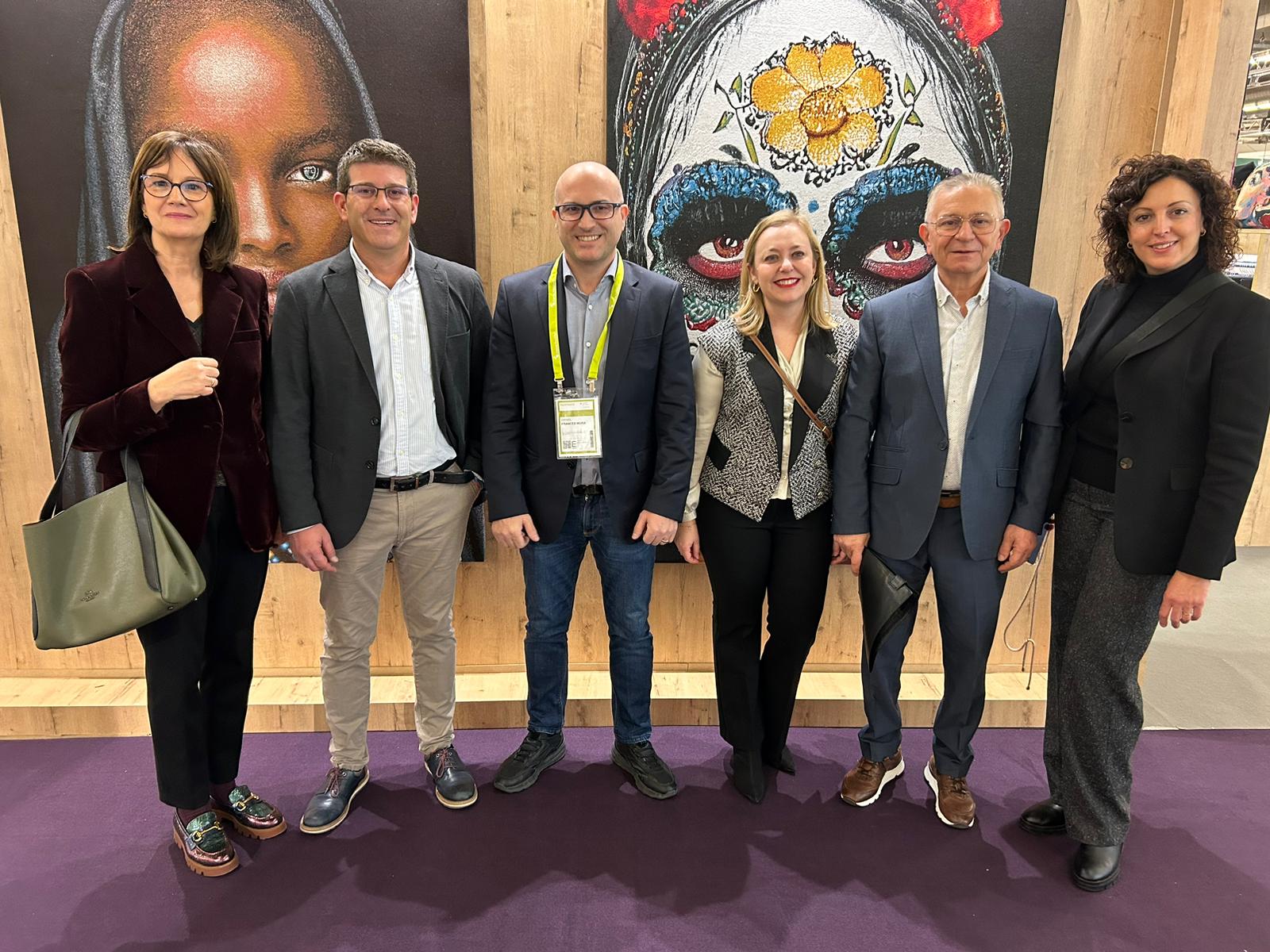 Enguix anuncia una línea de ayudas de la Diputación para la proyección